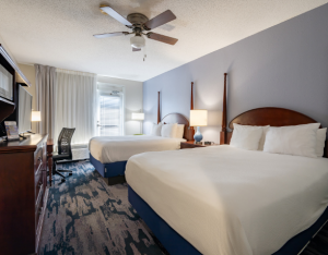 Double Queen Balcony - SummerPlace Inn